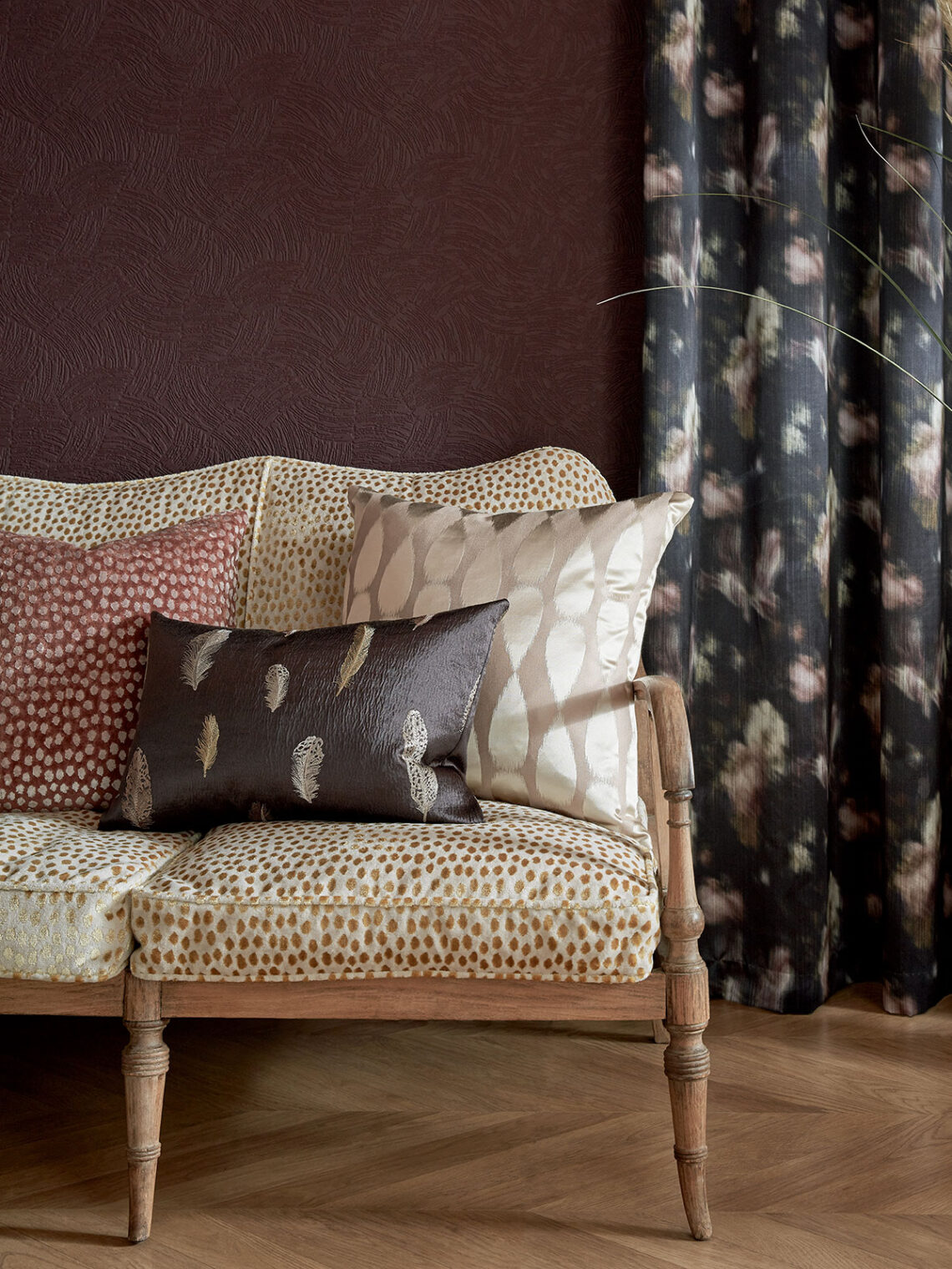 Top Tips for Using Anthracite Colour In Interior Design